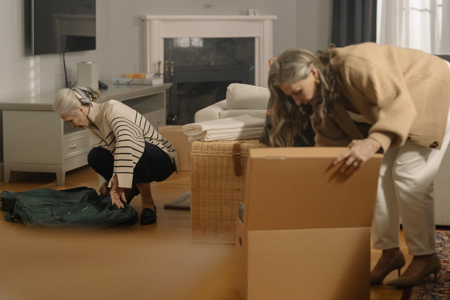 Downsizing For Seniors: The Complete Guide
